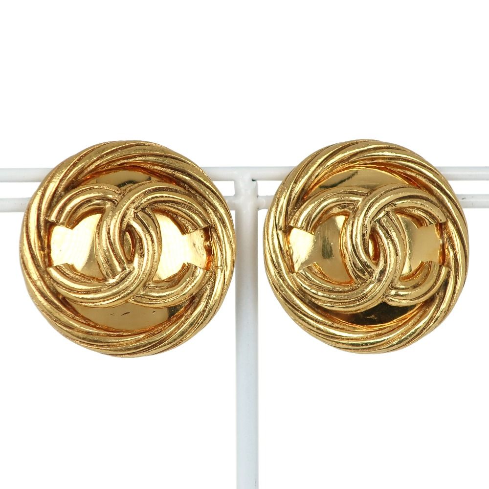 Pre-owned vintage CHANEL Coco Mark earrings, gold-plated, made in ...
