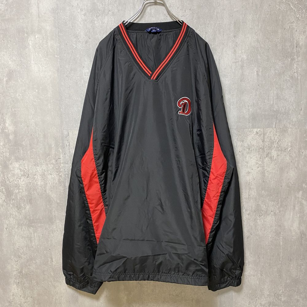 Used long-sleeved nylon pullover with one-point embroidery. Available ...