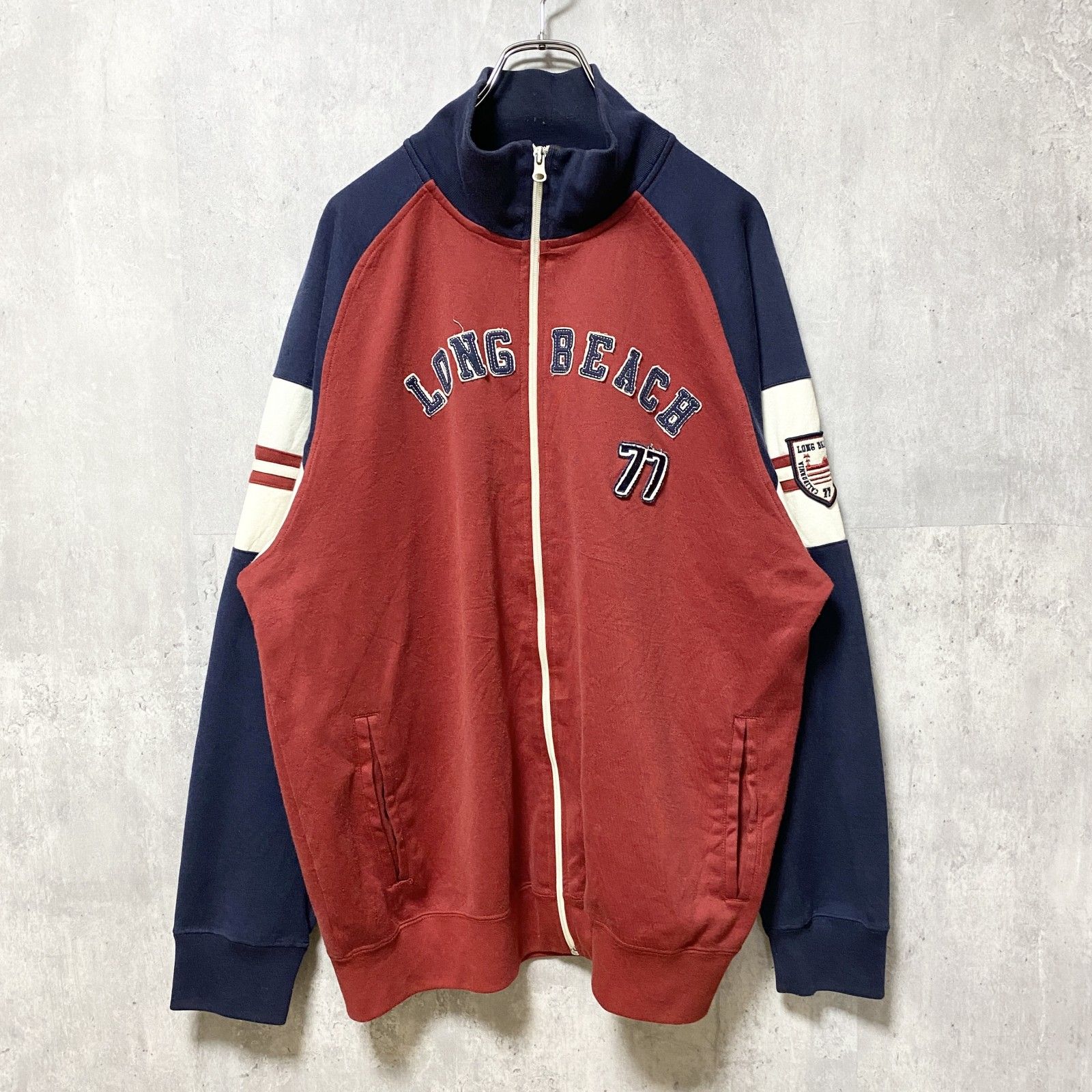 헌 옷 used LONG BEACH 긴 소매 풀 Zip 스웨트 트레이너 레터드 헝겊 레드 레트로 디자인 L 사이즈 ...
