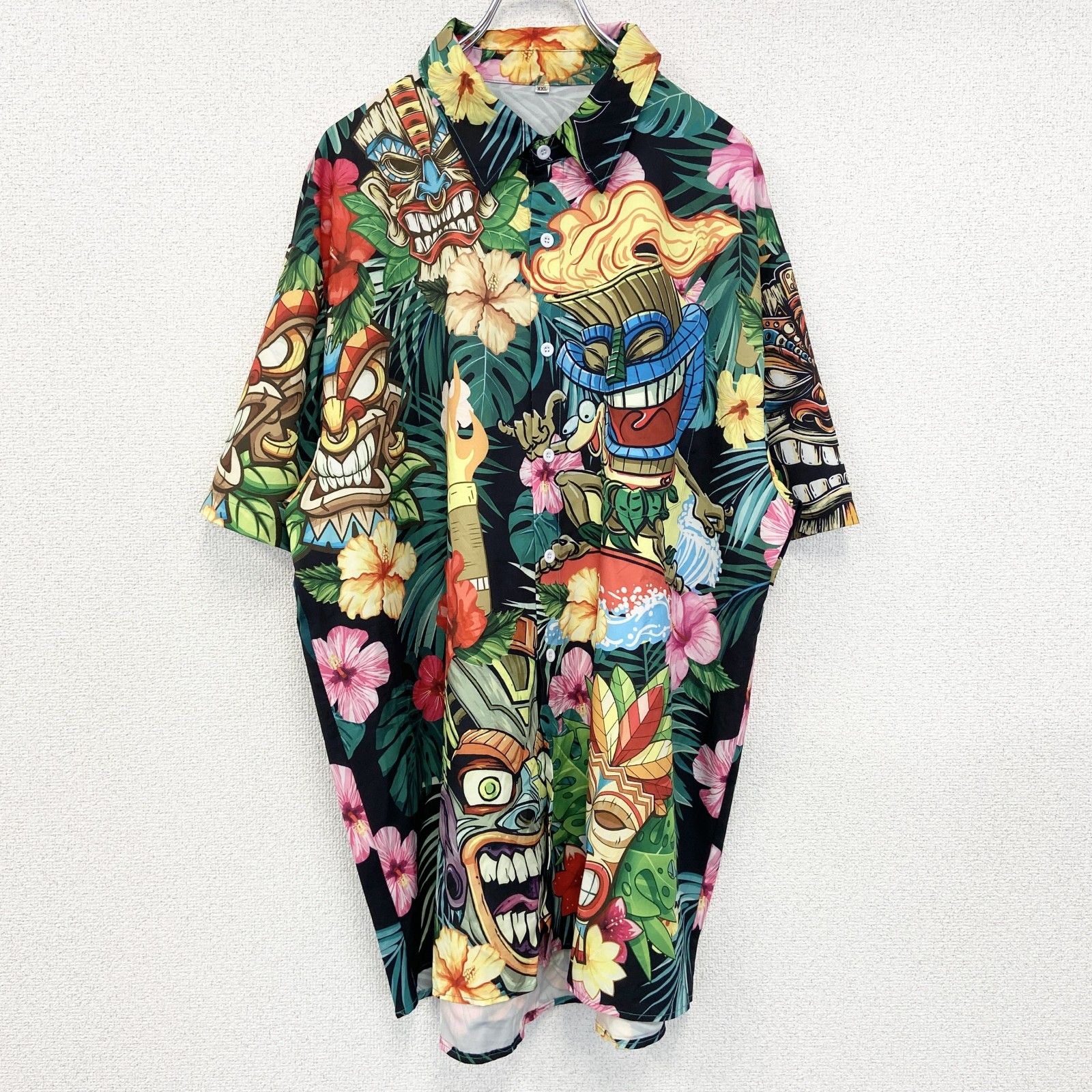 Used short-sleeved printed shirt, all-over print, aloha shirt, flashy ...